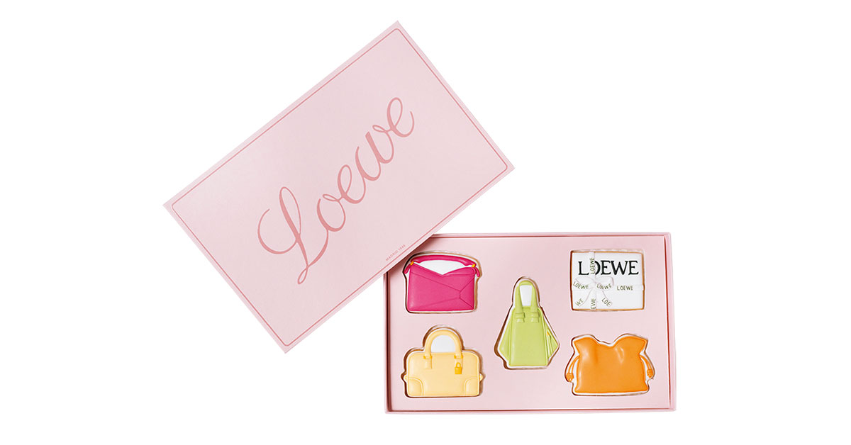 〈カサロエベ銀座〉限定、〈LOEWE〉の遊び心あふれるクッキーが発売。 | カーサ ブルータス Casa BRUTUS